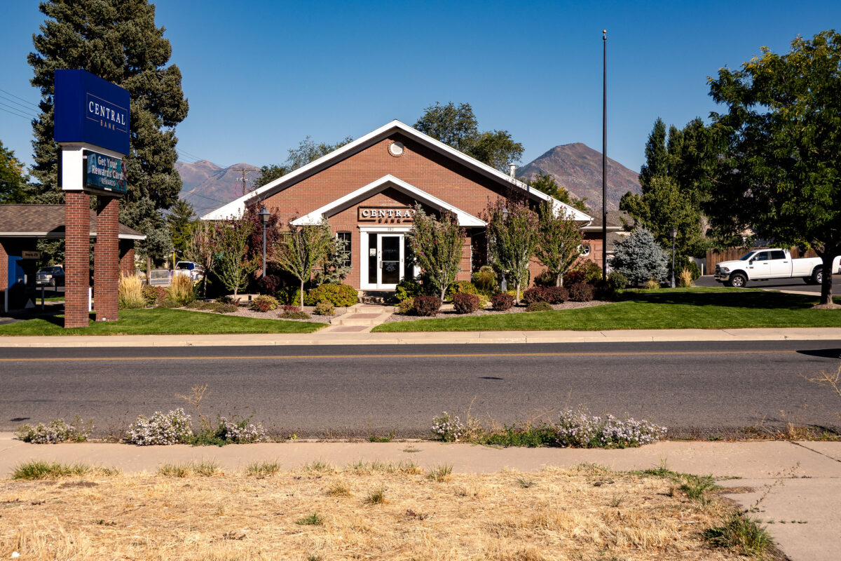 Springville man captures changes in Utah County compared to his 1970s ...